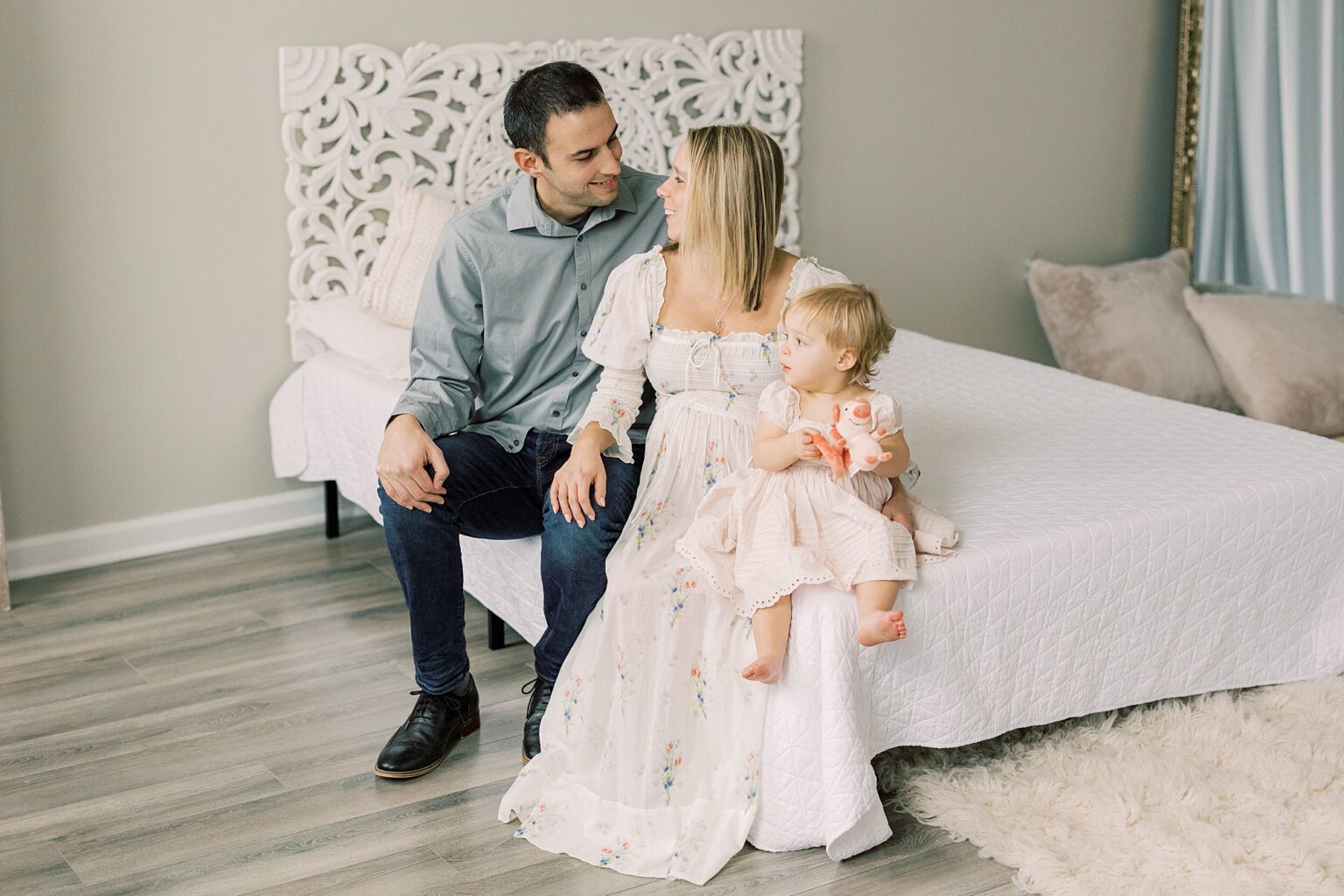 Winter Maternity Inspo | Philadelphia Maternity Photographer